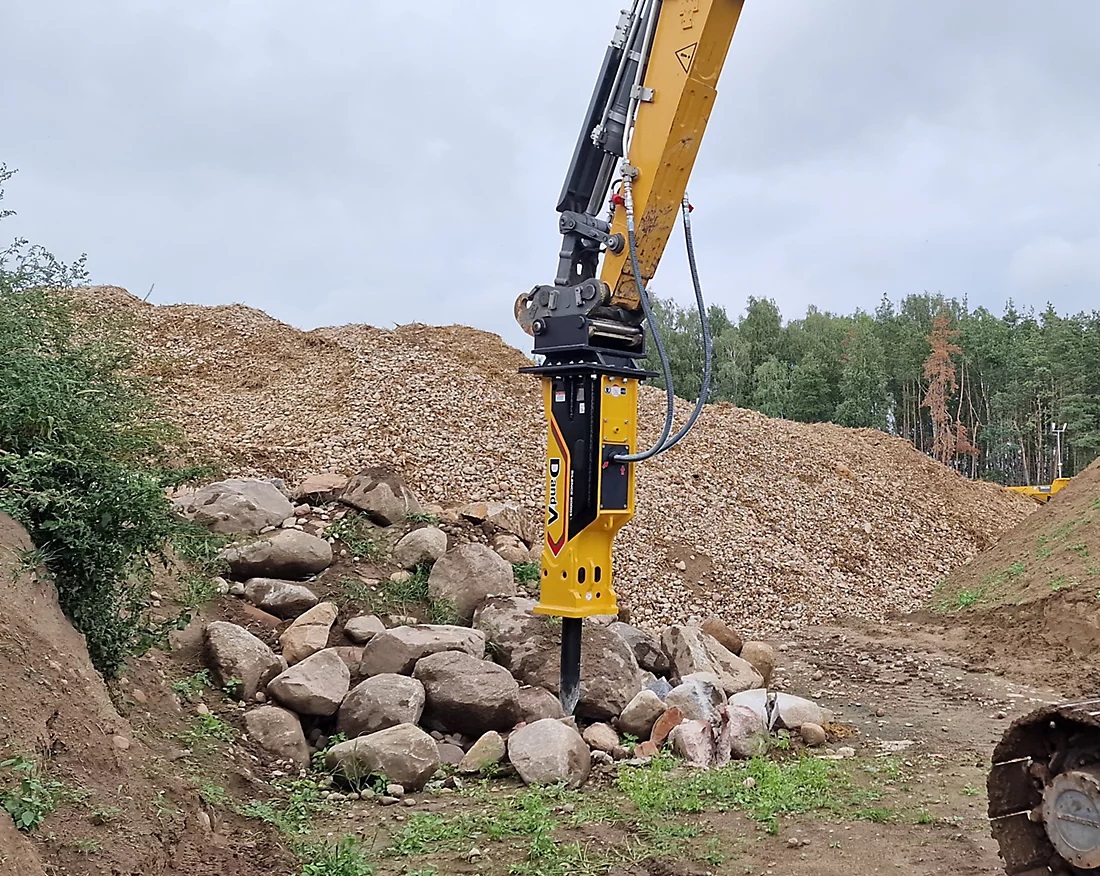 Construction & Mining Equipment - Hydraulic Breakers - PT Fajar Mas Murni